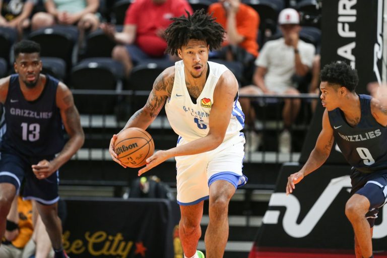 Jaylin Williams highlights ambition to succeed with Thunder by signing ...