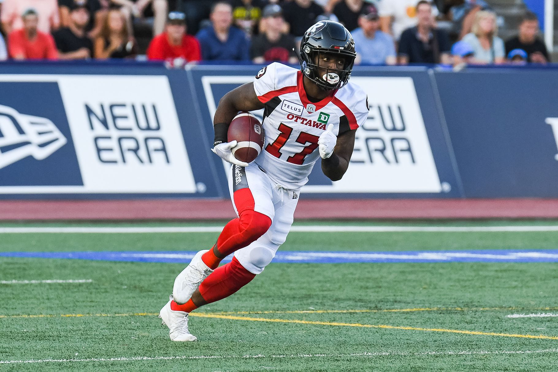 Who is the love interest of DeVonte Dedmon? His Girlfriend, Parents ...