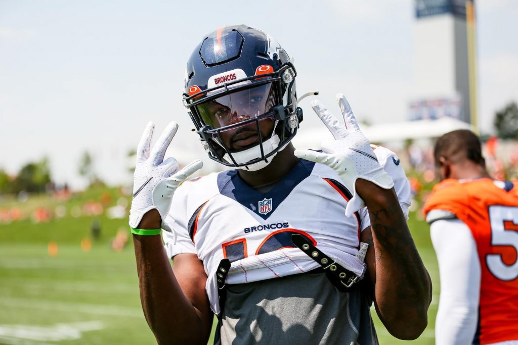 Who is the Girlfriend of Seth Williams? His Parents, Family, Salary ...