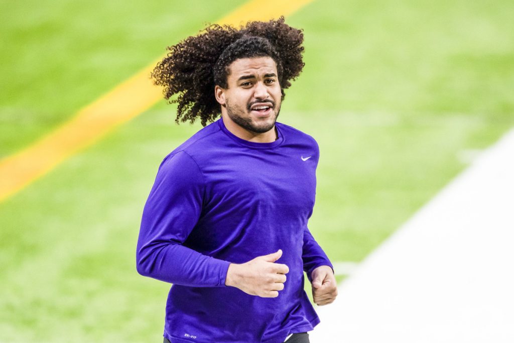 Who is Ally courtnall, Wife of Eric Kendricks? His Parents, Family ...