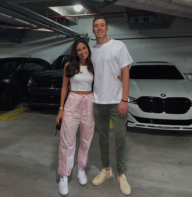 Who is Caroline Nava, Girlfriend of Duncan Robinson? His Parents ...