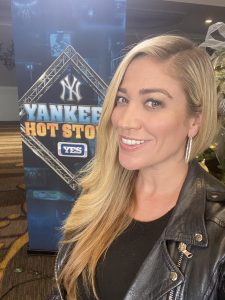 Who is the Boyfriend of Yankees anchor Meredith Marakovits? Her Career ...