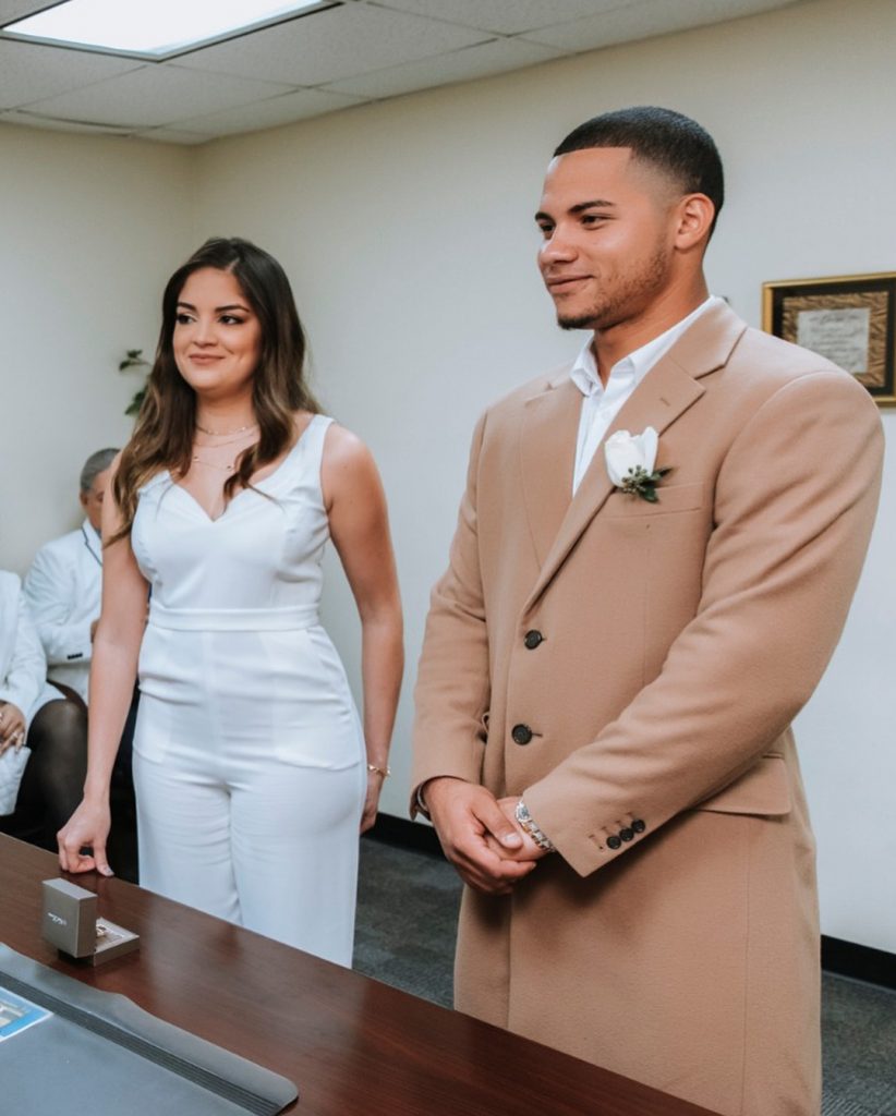 Who is Andrea Villamizar, Girlfriend William Contreras? His Parents ...