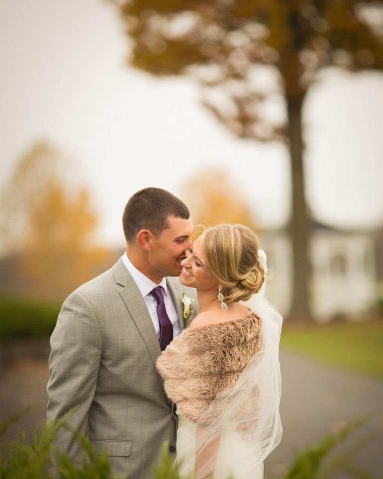 Who is Paige Maile, wife of Luke Maile? His parents, family, salary ...