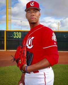 Who is Hunter Greene Girlfriend? His parents, family, networth, jersey ...