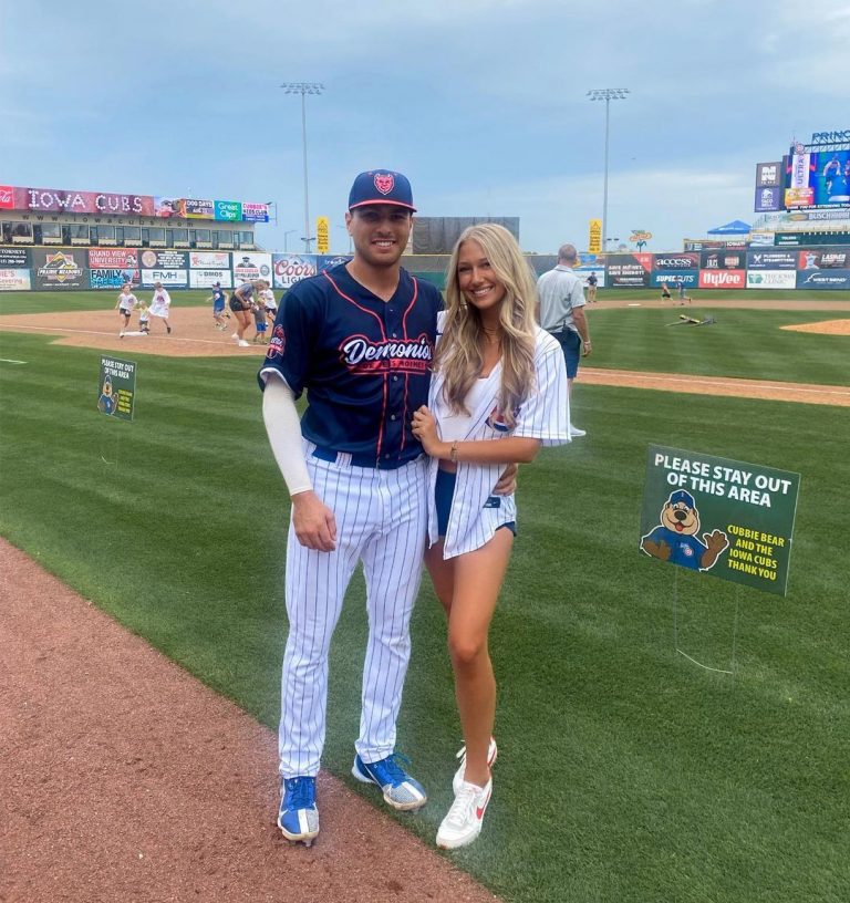 Who is Sydney Leonard, wife of Matt Mervis? His parents, family, salary ...