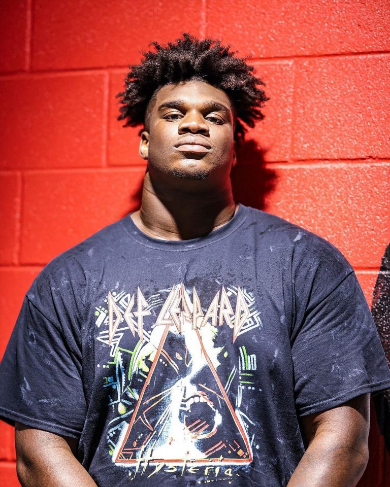 Who is Jordan Davis girlfriend? His parents, family, contract, salary, networth - yebscore.com