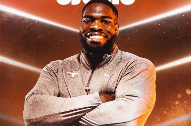 Who is Moro Ojomo girlfriend? His parents, family, contract, salary ...