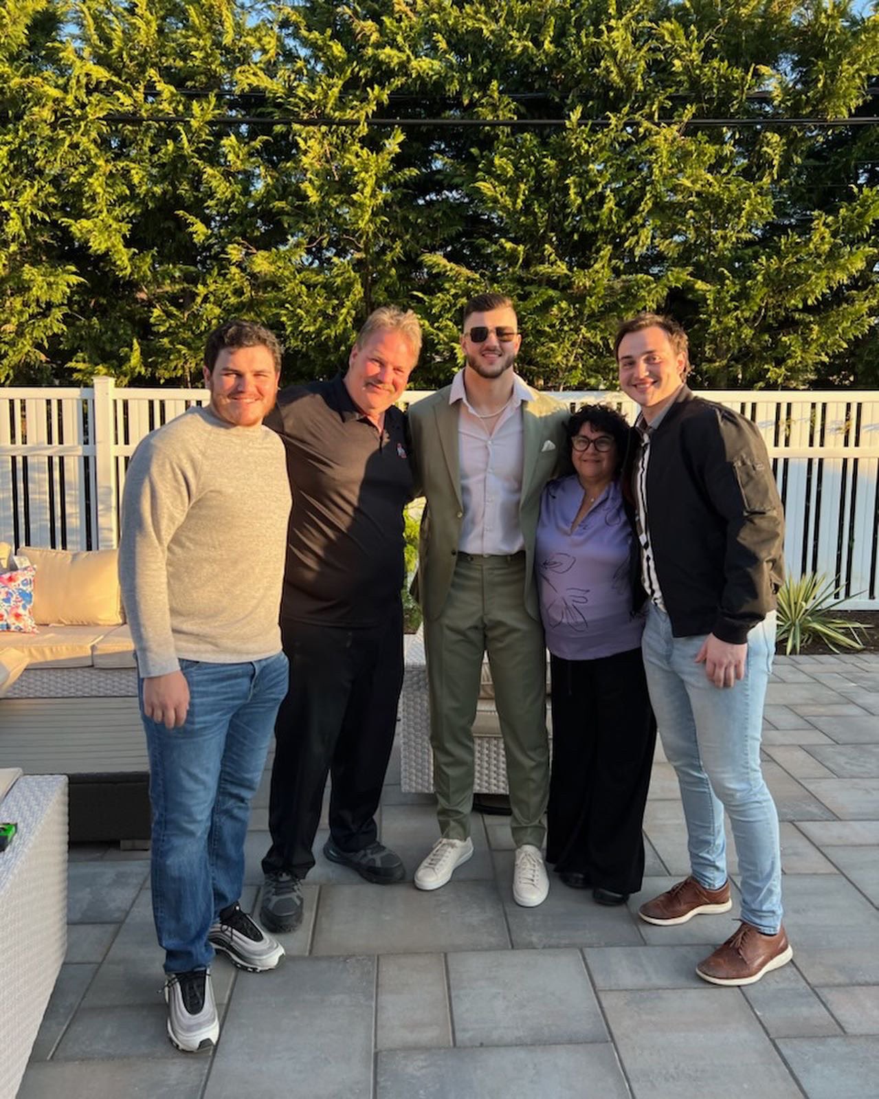 Who is Robyn Haines, Jeremy Ruckert girlfriend? His parents, family ...