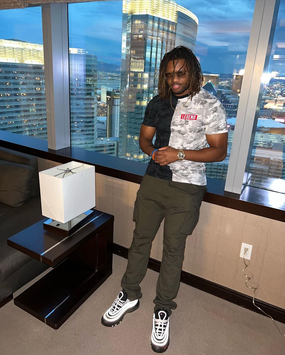 Who is Caleb Johnson girlfriend? His parents, family, contract, salary ...