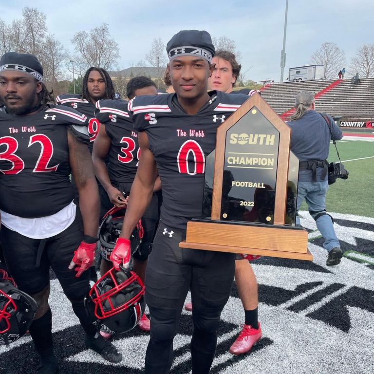 Who is TJ Luther girlfriend? His parents, family, contract, salary ...