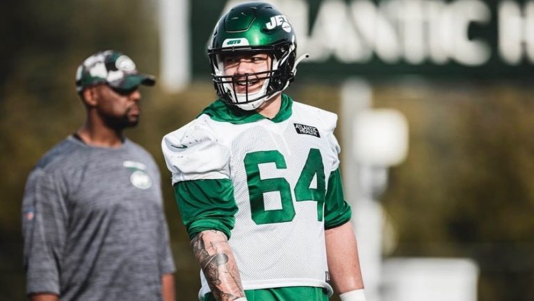 Who is Chris Glaser girlfriend? His parents, family, contract, salary ...