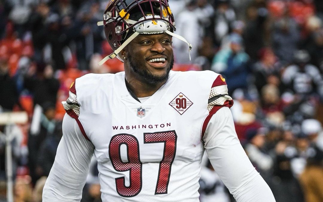 Who is Efe Obada girlfriend? His parents, family, contract, salary ...