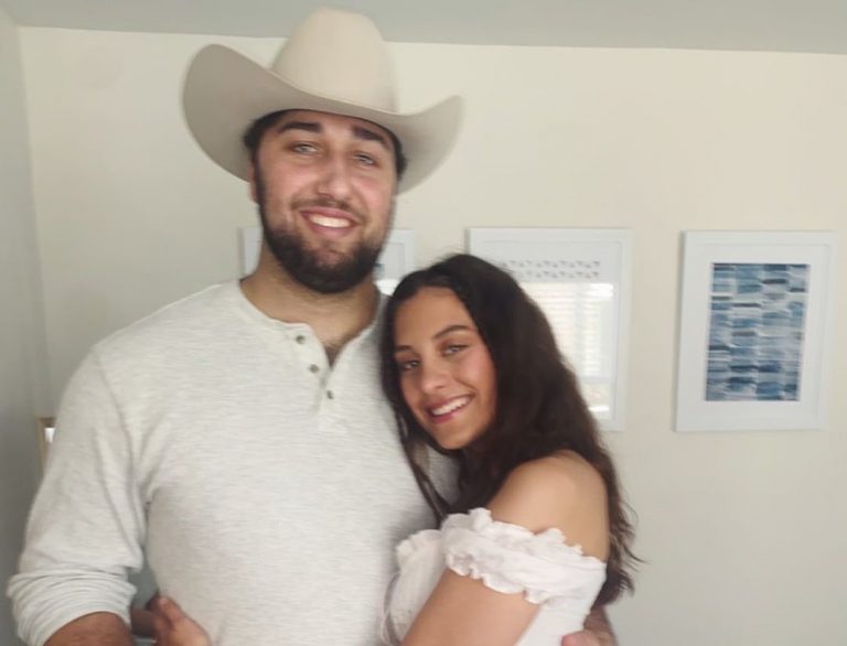 Who is Rebecca Gerami, Max Mitchell girlfriend? His parents, family ...