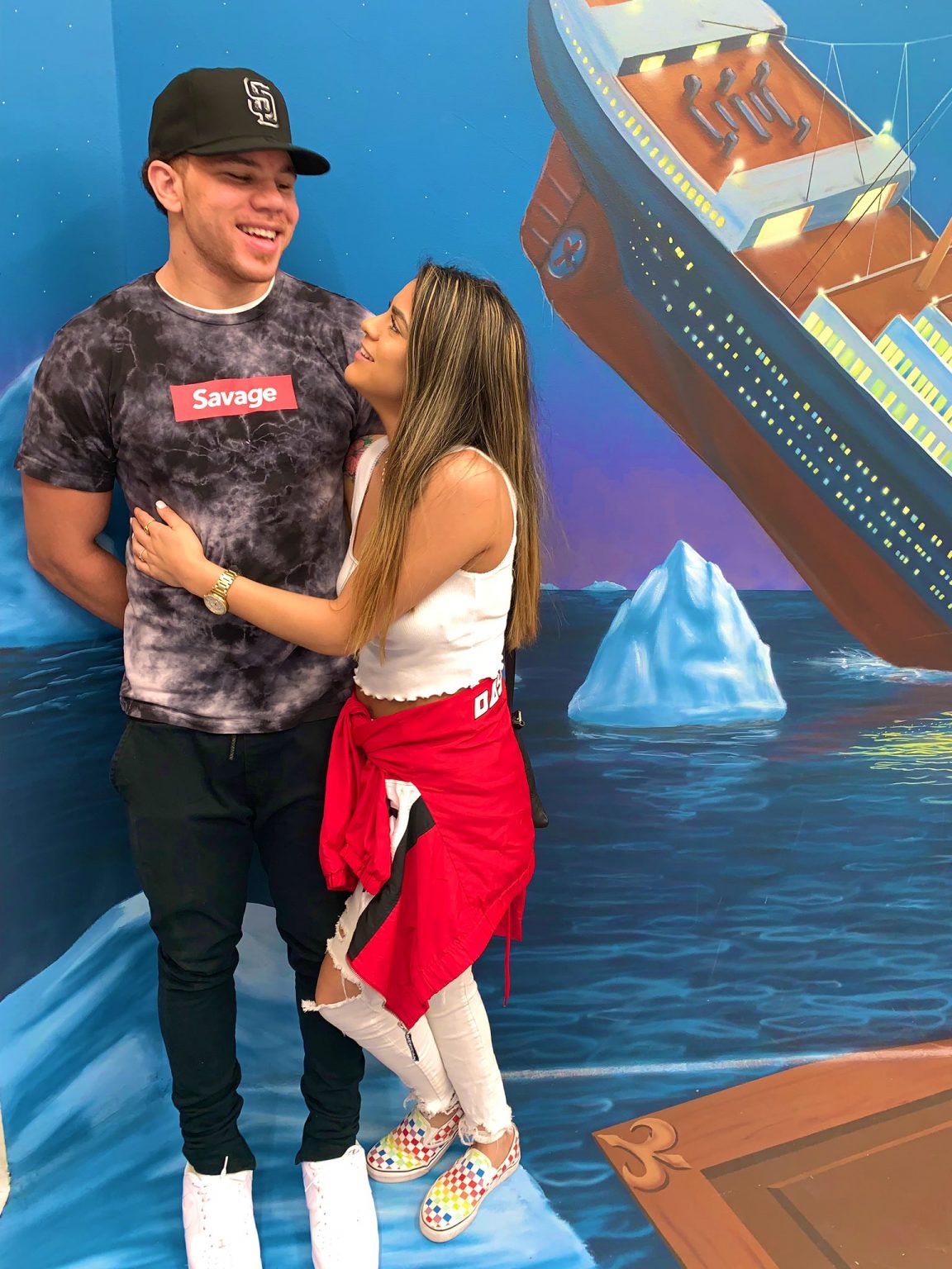 Who is Emm Gardea, Curtis Bolton wife? His parents, family, contract, salary, networth ...