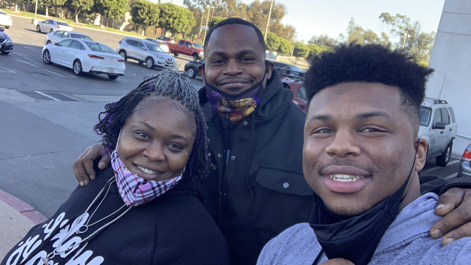 Who is Ilm Manning girlfriend? His parents, family, contract, salary ...