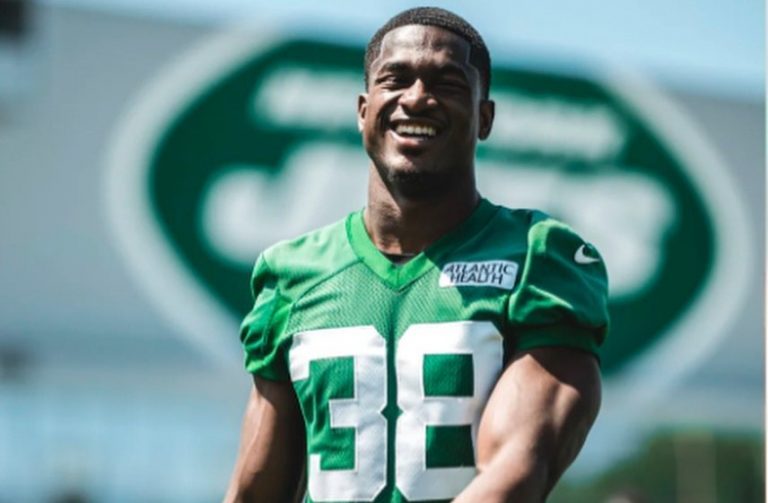 Who is Trey Dean girlfriend? His parents, family, contract, salary ...