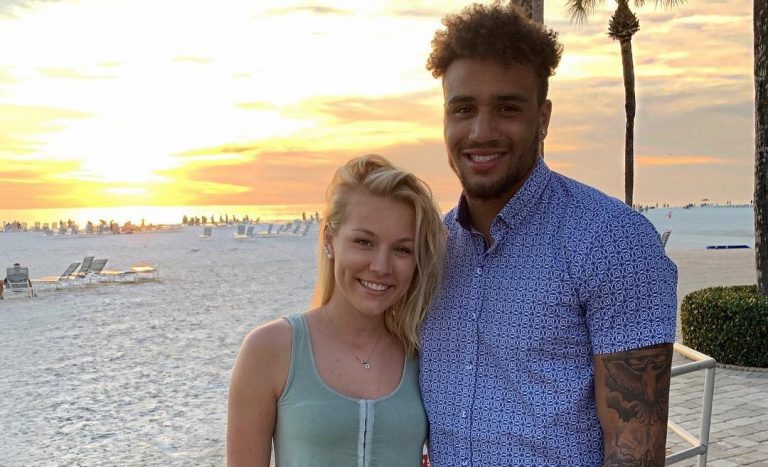 Who is Darrian Beaver girlfriend? His parents, family, contract, salary ...