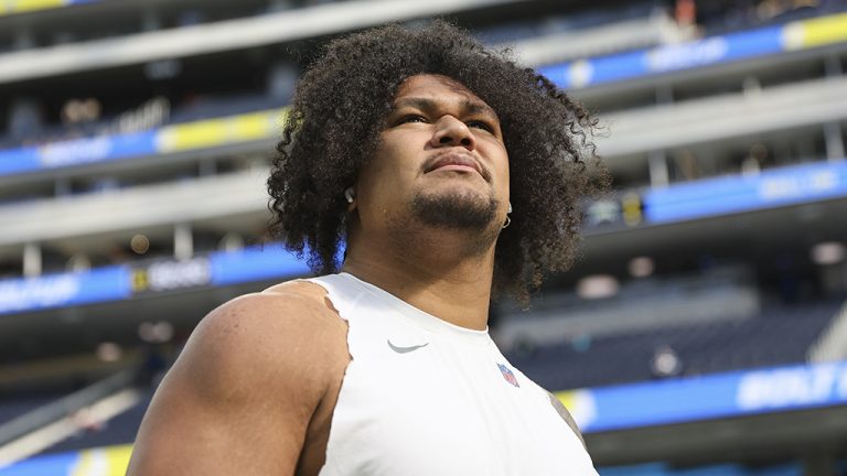 Who is Netane Muti girlfriend? His Relationship, Parents, Family, Net ...