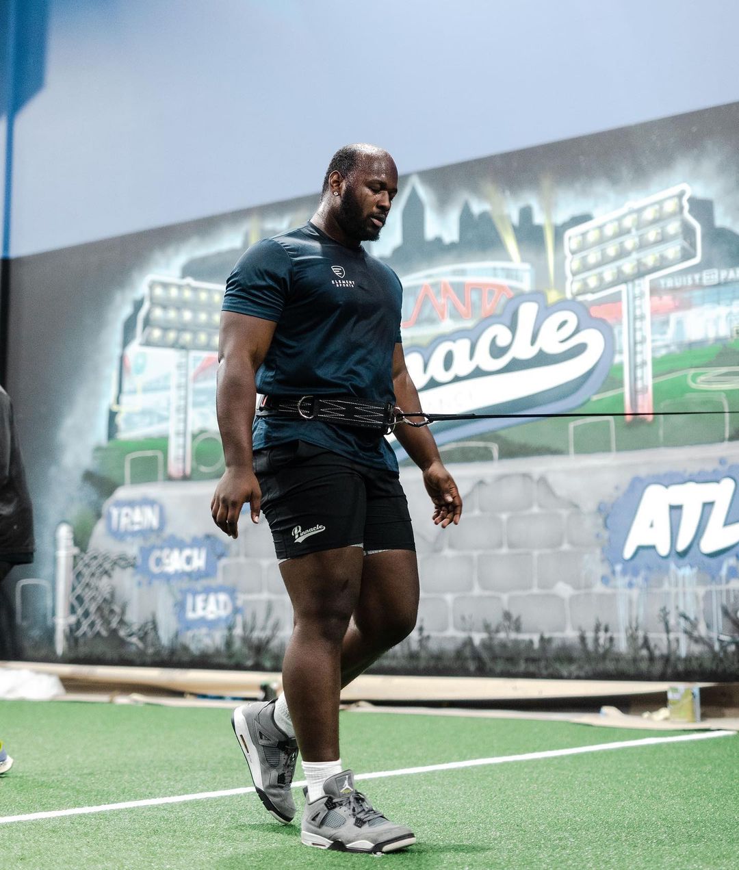 Who is Christopher Hinton girlfriend? His Relationship, Parents, Family, Net Worth - yebscore.com