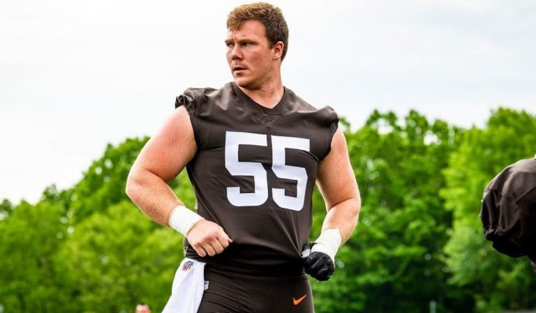 Who is Heather Pocic, Ethan Pocic wife? His Relationship, Parents ...