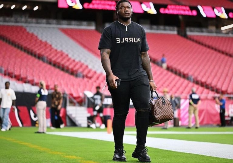 Who is Trey Hill girlfriend? His Relationship, Parents, Family, Net Worth – yebscore.com