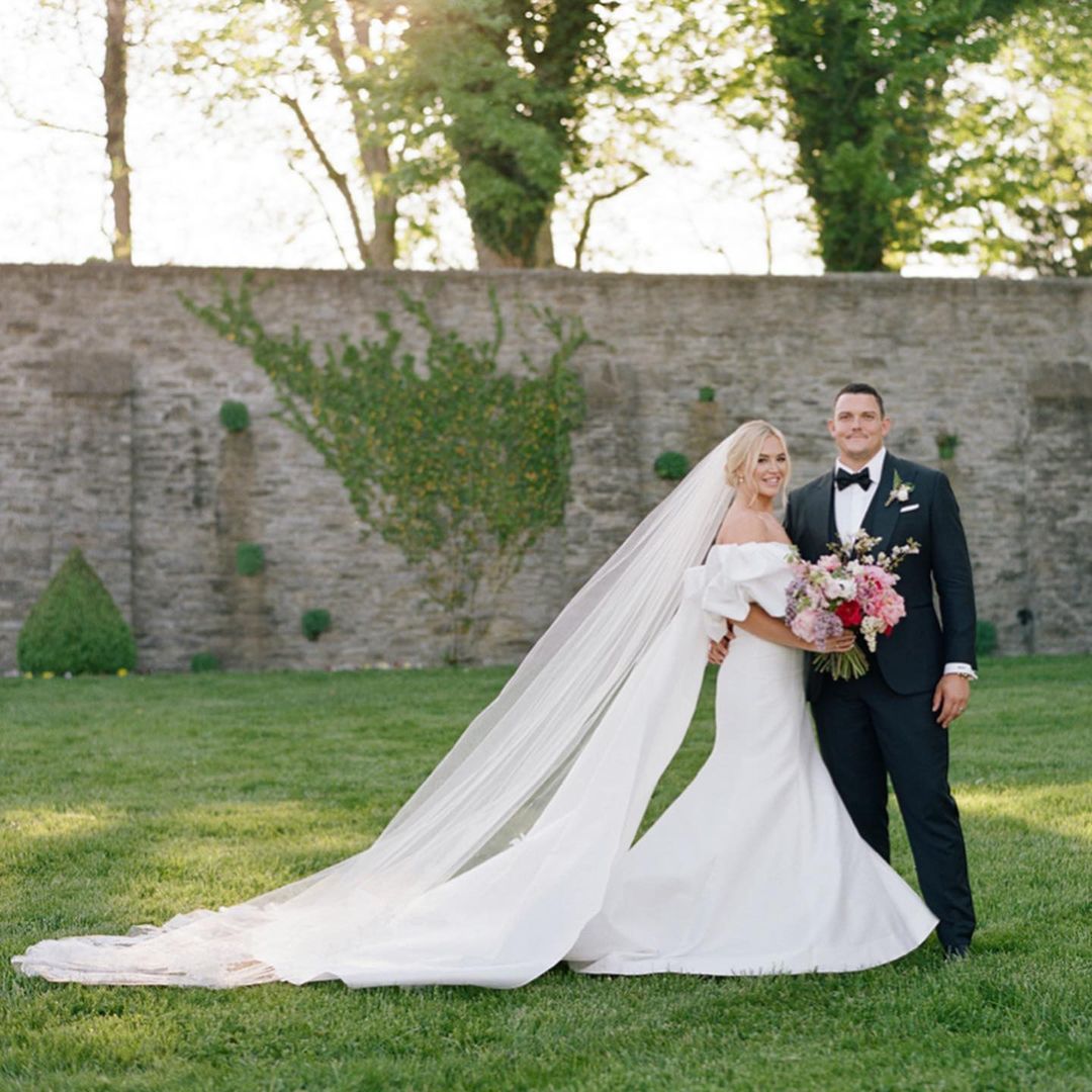 Who is Emma Kelly, Ryan Kelly wife? His Relationship, Parents, Family ...