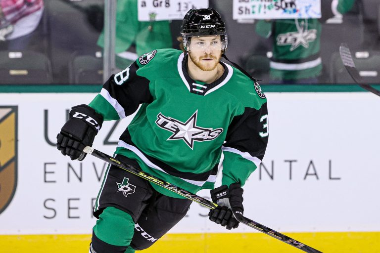 Who Is Jerad Rosburg’s Girlfriend? His Relationship, Parents, Family ...