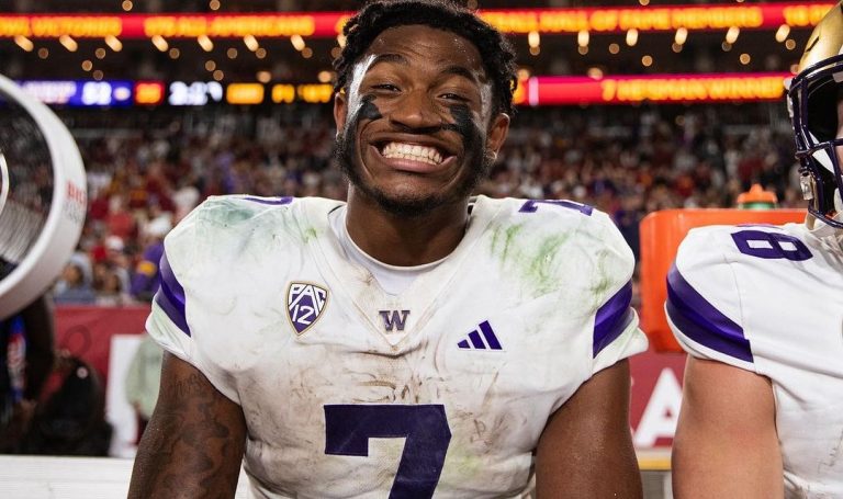 Who is Titans Dillon Johnson girlfriend? His Relationship, Parents ...