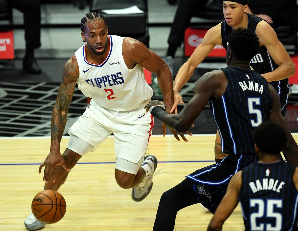 Magic stun Clippers with late comeback