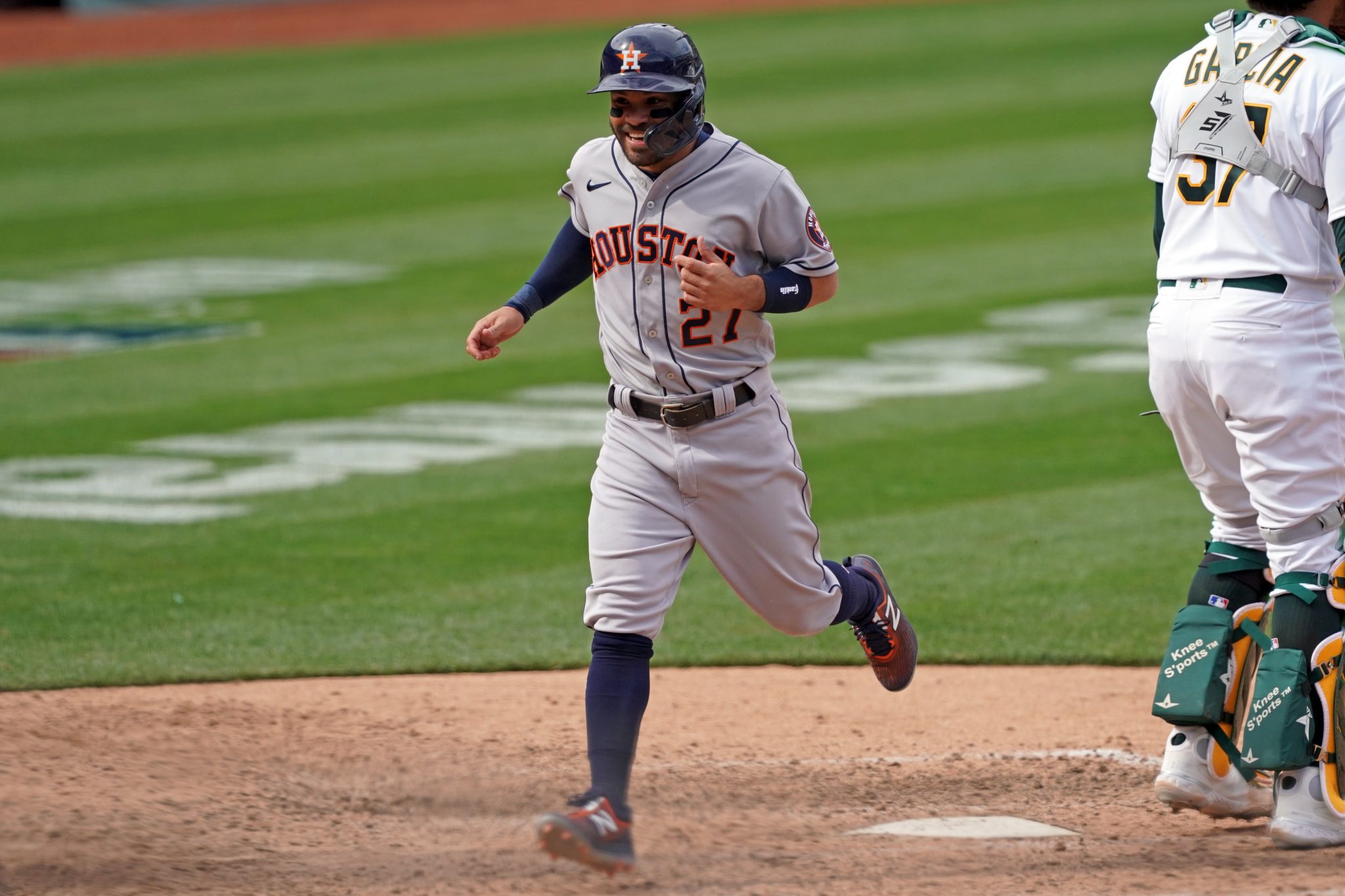 Astros shoot for four-game sweep of host Athletics