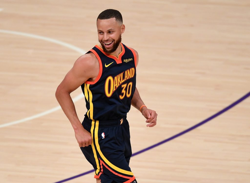 Have You Ever Played With Hairline Fracture Like Stephen Curry?